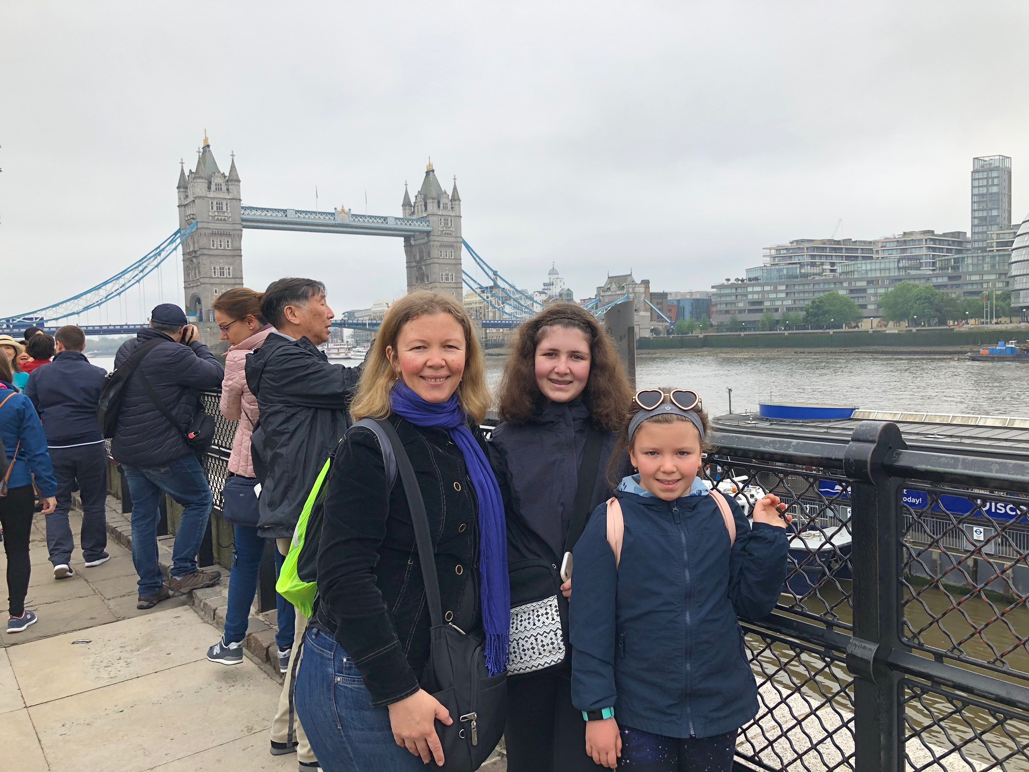 Traveling Trio Family - Family traveling destinations